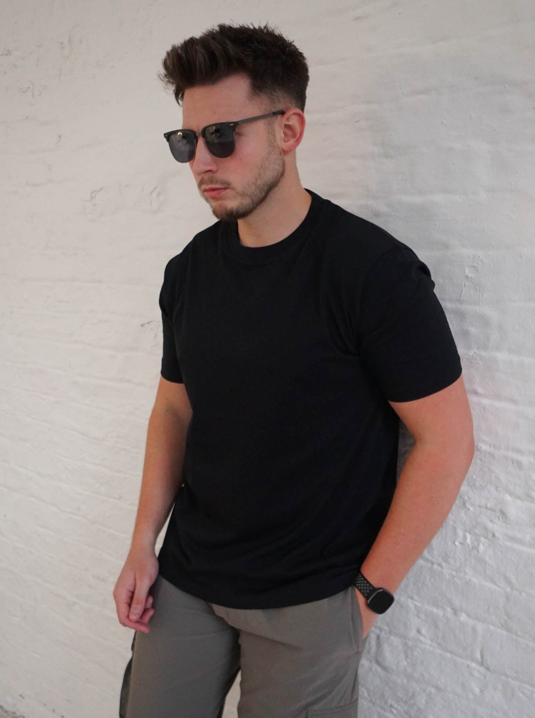 Premium T-Shirt In Jet Black – Sulfit Clothing